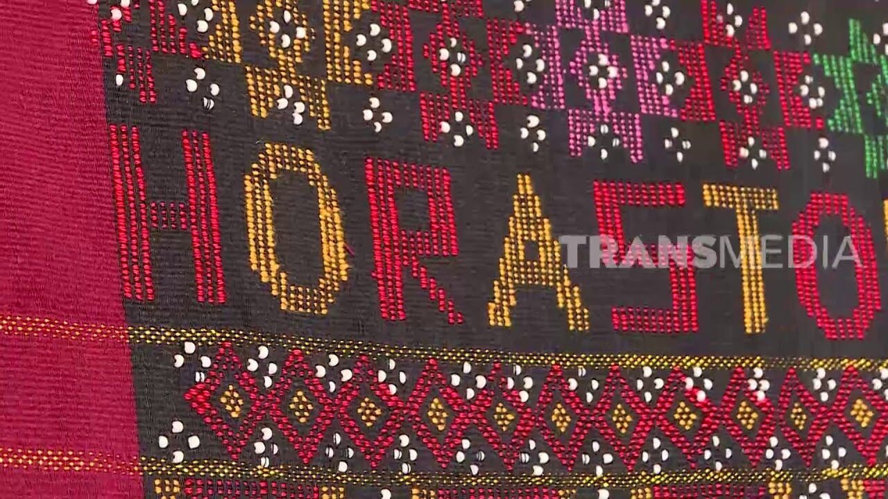 Batik Ulos Batak: Bahan Kain Tenun dan Ragam Makna – BatikIndonesia.com