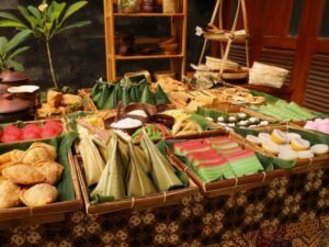 What to Make with Batik Fabric (7 DIY Projects) – BatikIndonesia.com