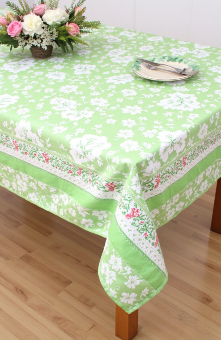 49+ Beautiful Batik Fabric Tablecloths to Elevate Your Decor ...